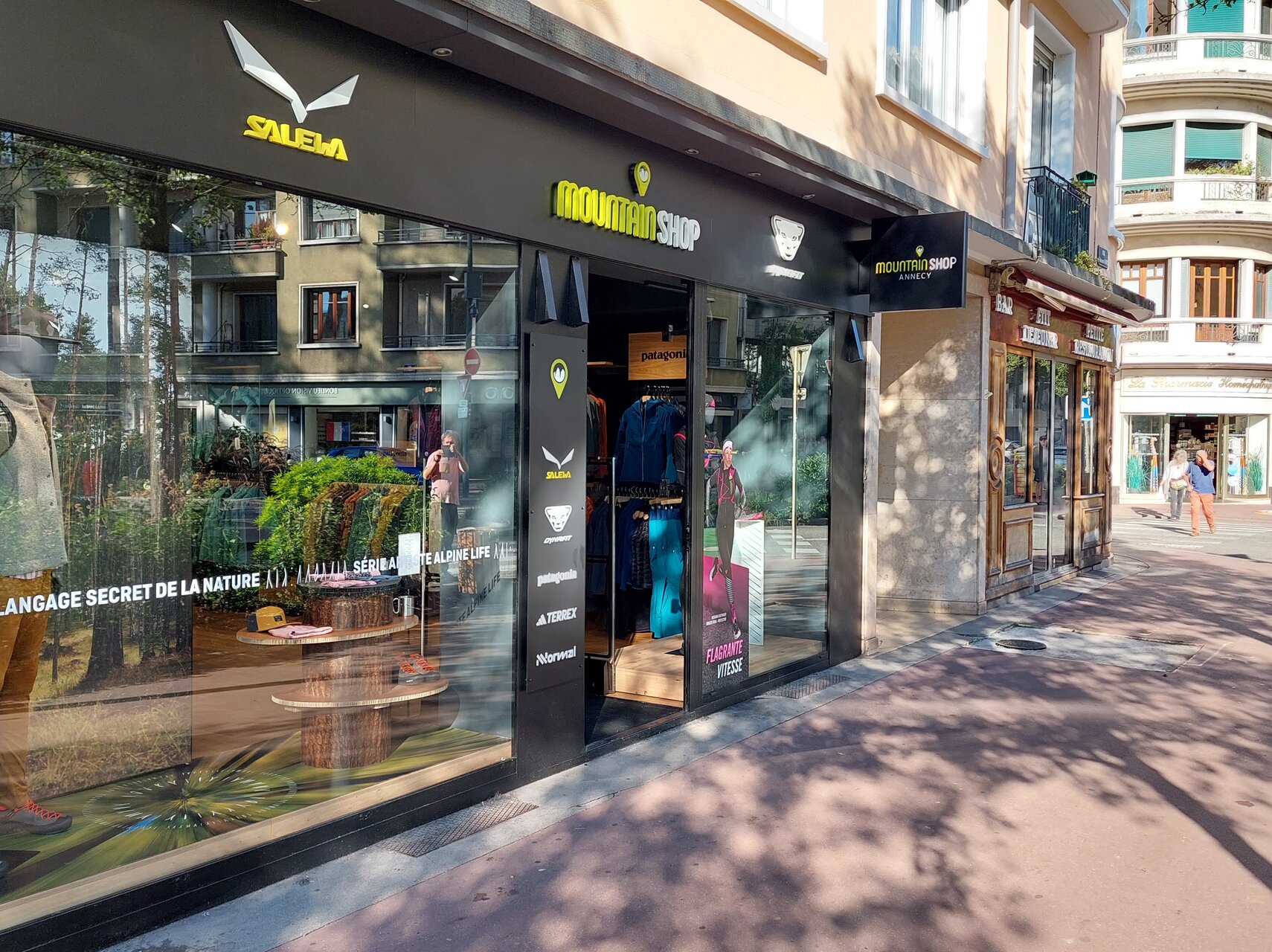 Annecy | Mountain Shop